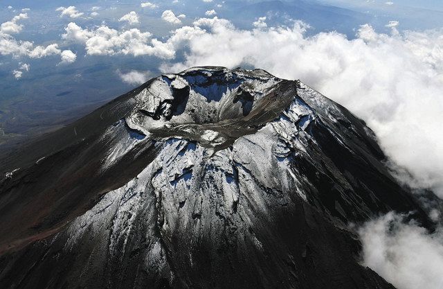 富士山初冠雪 平年より2日早く中日新聞しずおかWeb