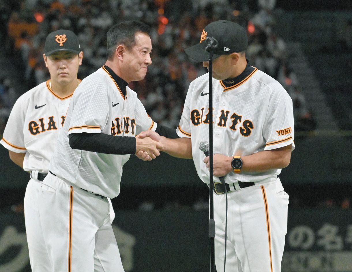 巨人原監督バトンは阿部ヘッドコーチへ写真中日スポーツ東京中日スポーツ