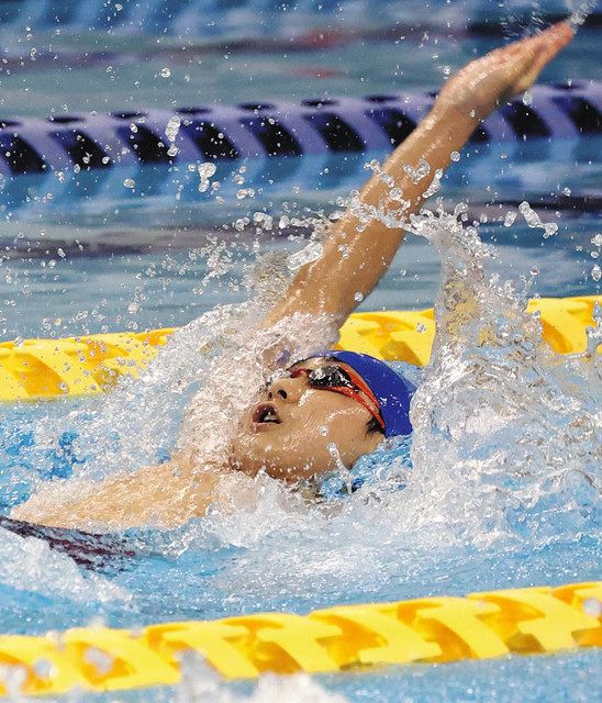 大会新記録で石垣選手優勝 とびうお杯男子50背泳ぎ中日新聞Web