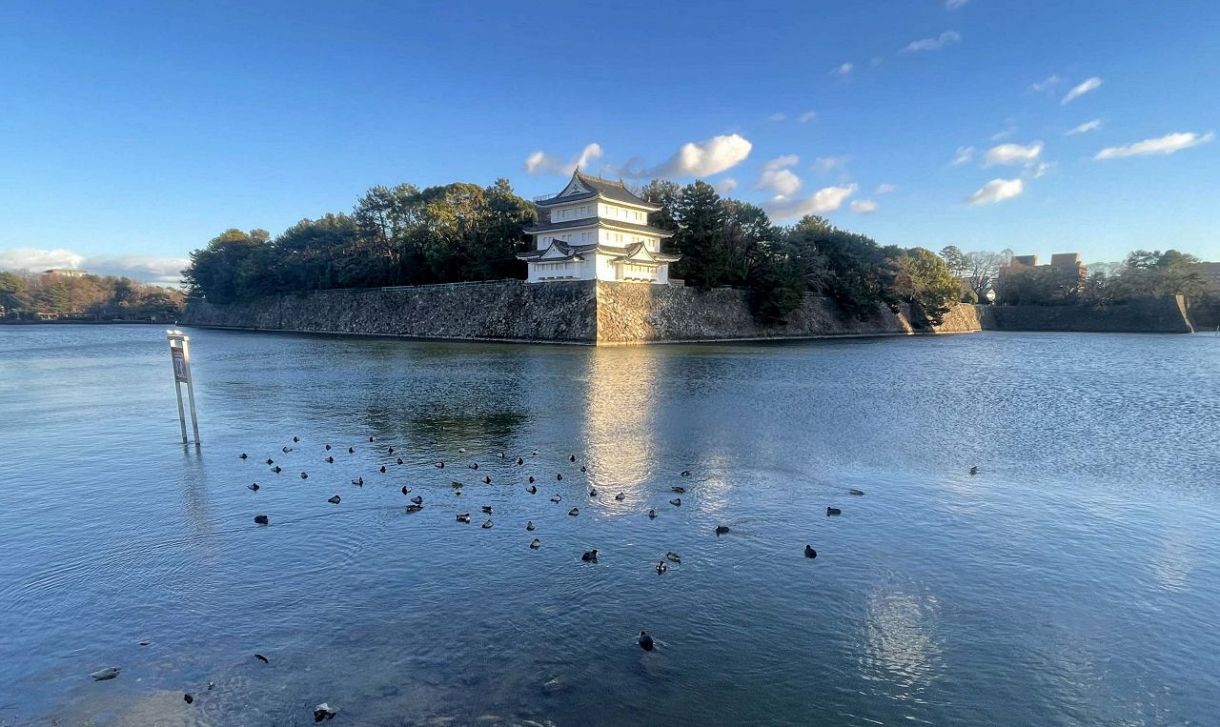 Boat Tour of Nagoya Castle's Water-filled Moat：中日新聞Web