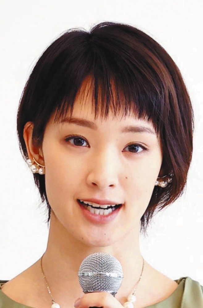 ”プードルヘア”剛力彩芽の主演報告にフォロワー注目『バリかわ』『相変わらずショートが似合う』:中日スポーツ・東京中日スポーツ