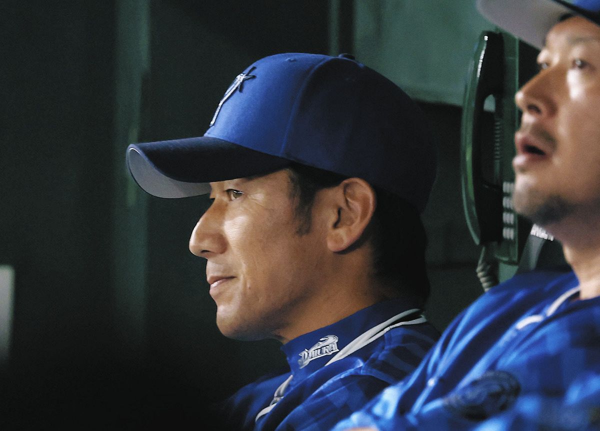 DeNA・三浦監督、初回から『異例』の申告敬遠にSNSで賛否呼ぶ「無粋なことすんなよとやきうの神様も…」「悪くなかったと思う」【CSファイナル】：中日スポーツ・東京中日スポーツ