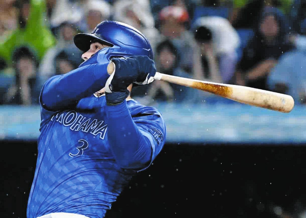 DeNA・オースティン、流れ引き寄せる先制10号3ラン 2年連続の2桁本塁打達成「ここからも集中したい」：中日スポーツ・東京中日スポーツ