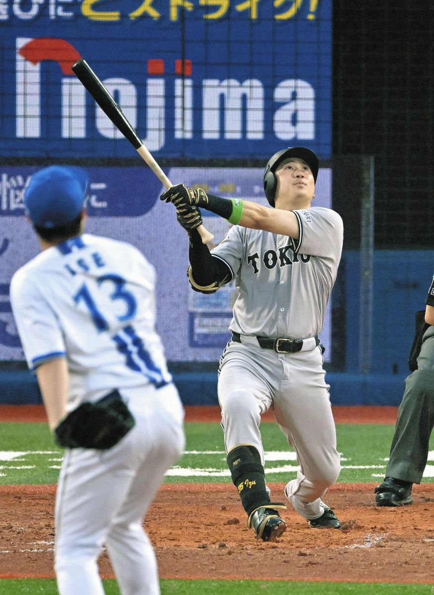 巨人・泉口友汰、プロ初出場のCSは4打数無安打も「意外といつも通りの入りができた」：中日スポーツ・東京中日スポーツ