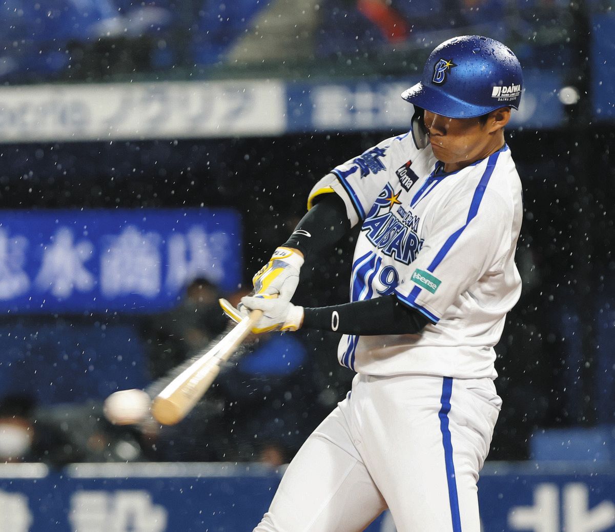 DeNA京田陽太が5打点と大暴れ！「積極的にいったことは良い結果につながった」：中日スポーツ・東京中日スポーツ