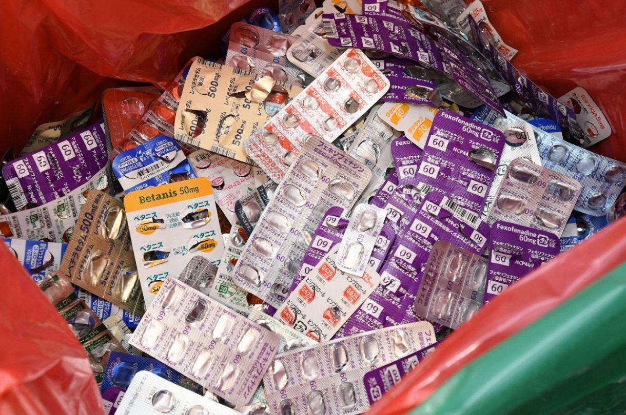Demonstration Experiment Aims to Recycle Medication Sheets：中日新聞Web