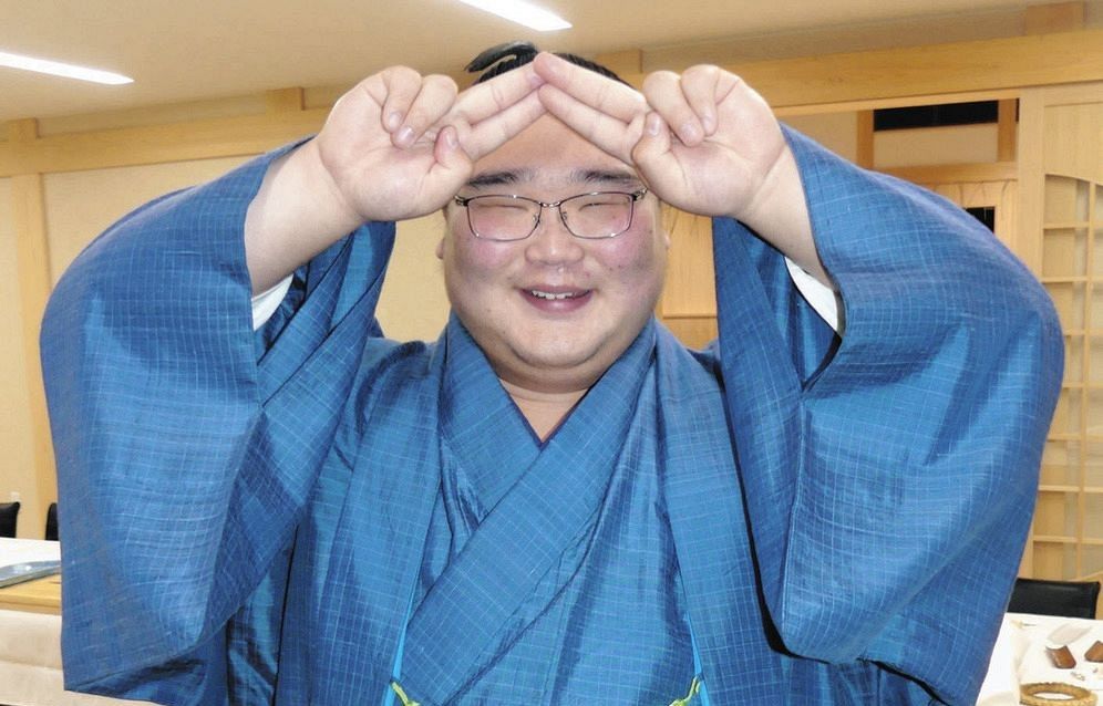 「ウルトラセブン大好き」白熊が初場所盛り上げる4勝目、子どもたちのリアルヒーローになる【大相撲】：中日スポーツ・東京中日スポーツ