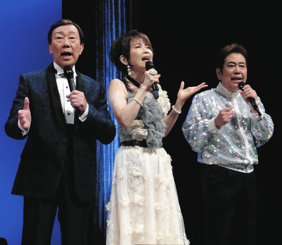 橋幸夫、認知症公表後初のコンサート『注目されているんだな。すごいなオレ』石田社長「生き生きとした顔で話してた」橋との掛け合いを披露:中日