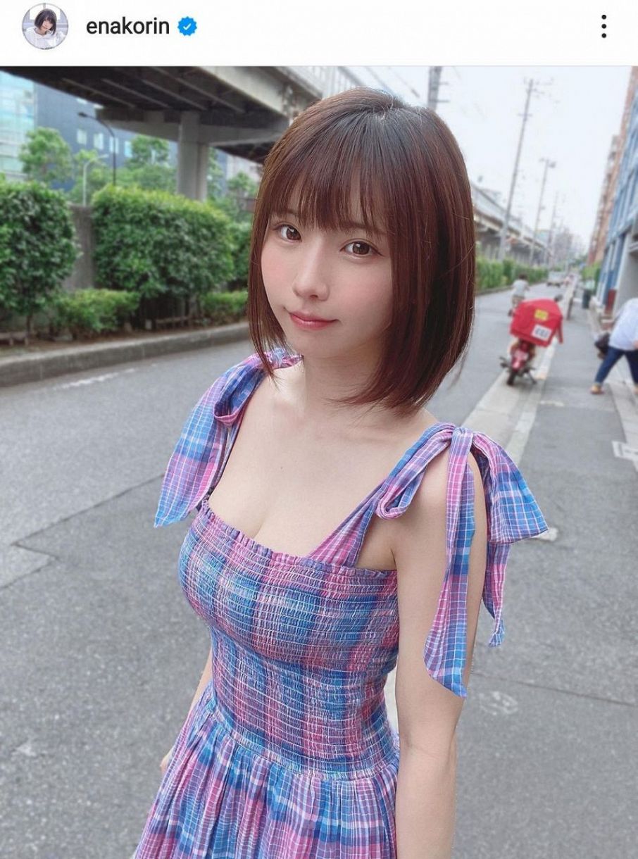 【写真】”激烈”かわいい～えなこのワンピ：中日スポーツ・東京中日スポーツ