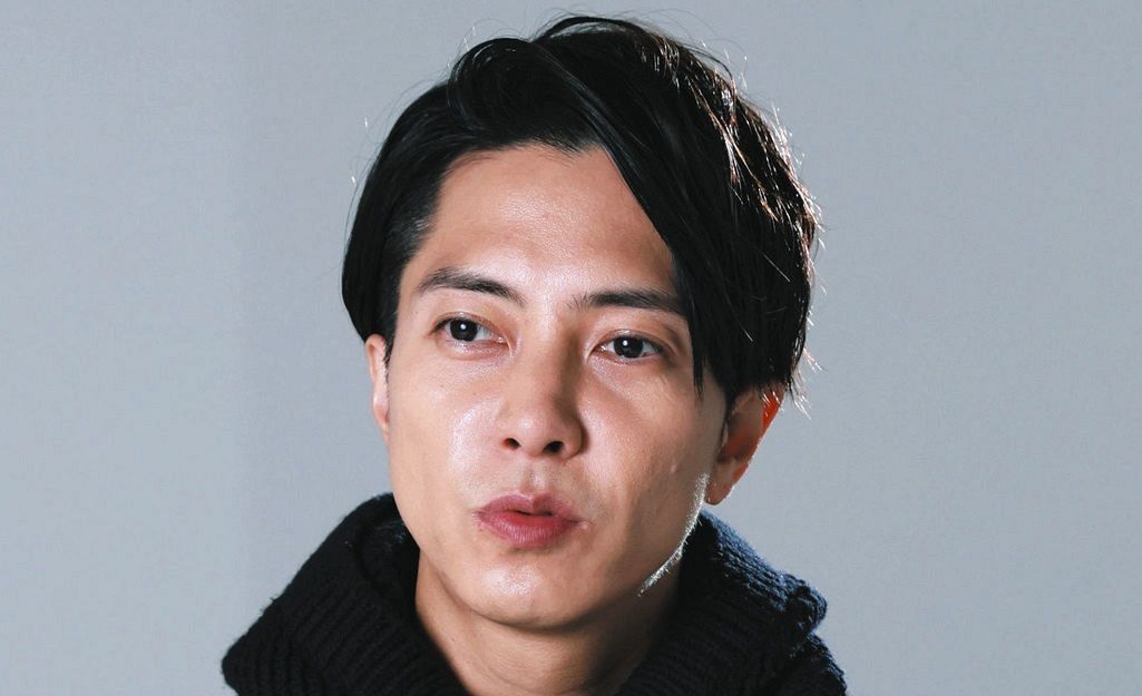 山下智久「勉強って一生終わらない。笑」黒いマスク姿でも隠せぬオーラにファンの興奮「オフ感が最高」：中日スポーツ・東京中日スポーツ