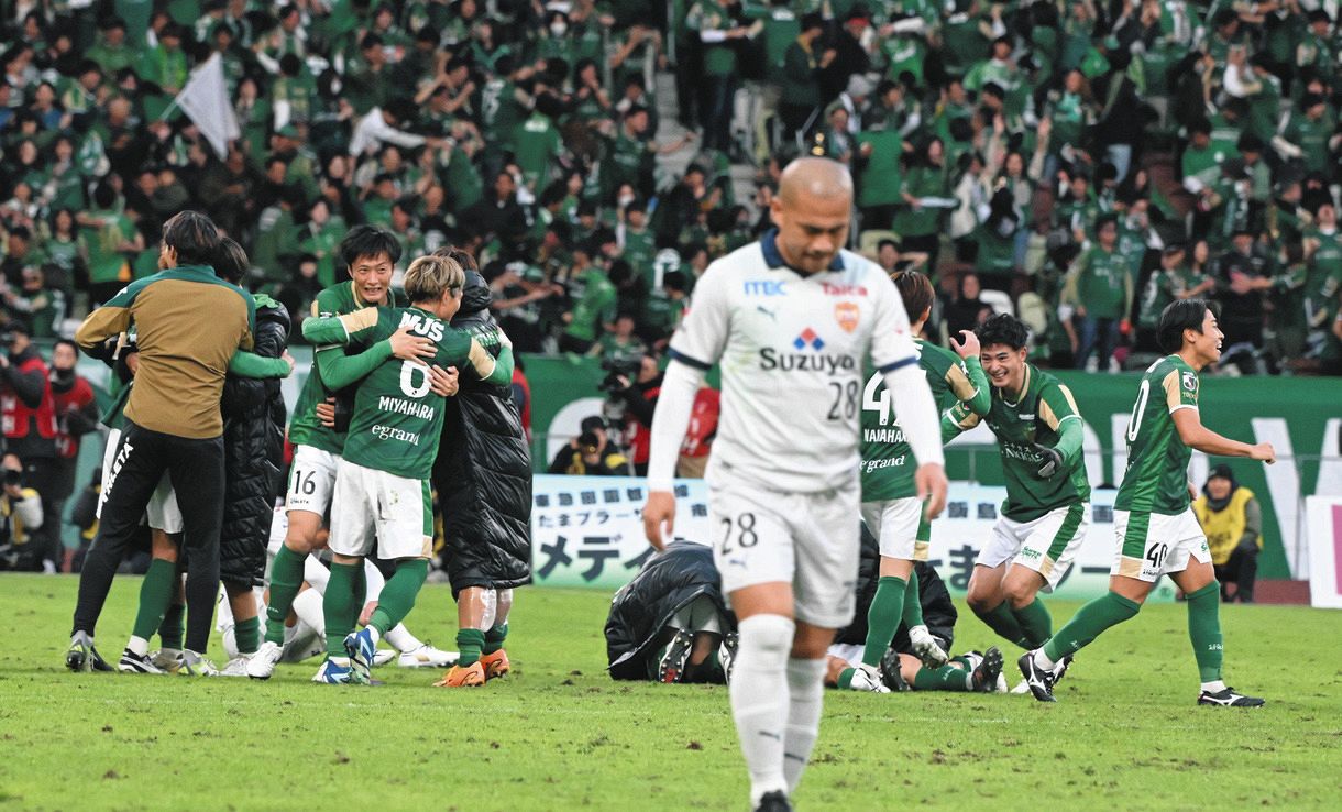 東京Vが16年ぶりJ1復帰！後半ロスタイムにPKで同点！昇格プレーオフ「オリジナル10」対決は劇的な結末に：中日スポーツ・東京中日スポーツ
