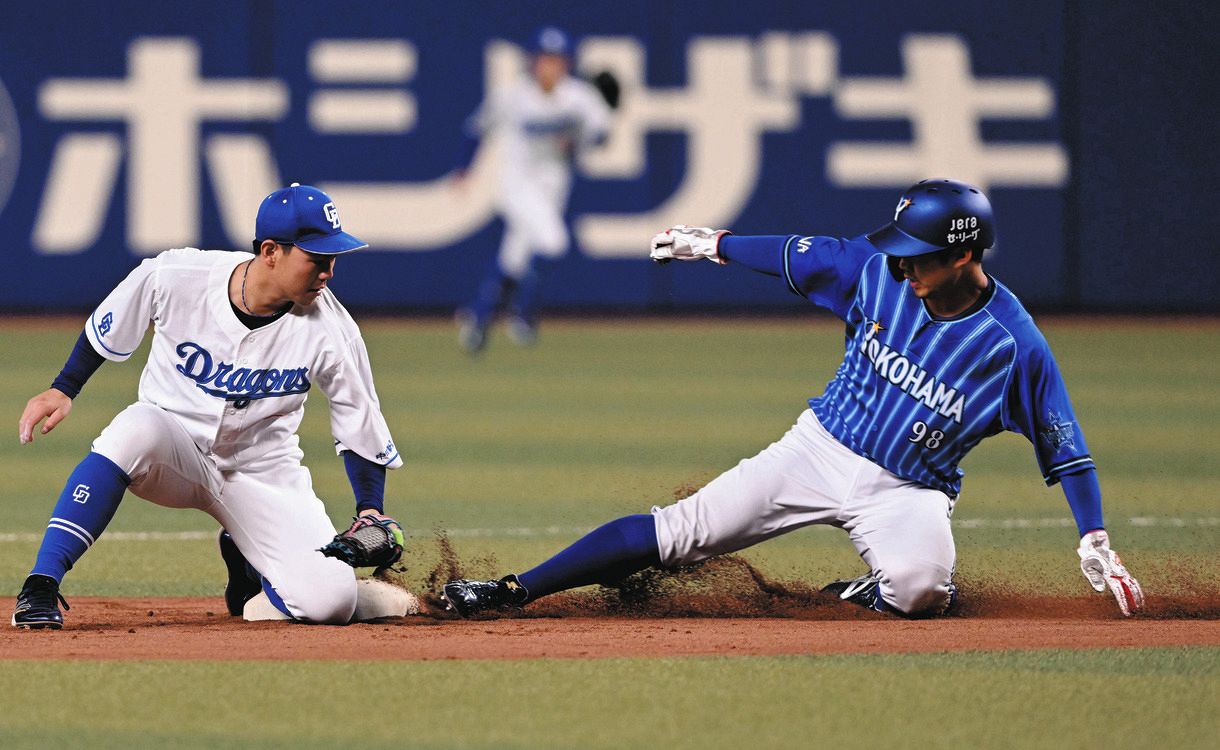 【DeNA】京田陽太が移籍後初盗塁 古巣本拠地バンテリンで「2番・遊撃」初スタメン：中日スポーツ・東京中日スポーツ