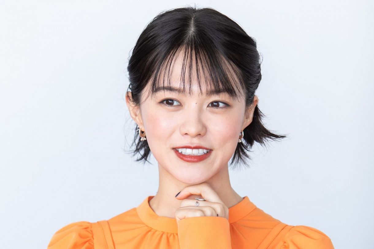 中京テレビ新連続ドラマ「こんなところで裏切り飯」50歳差ダブル主演、志田彩良＆伊武雅刀に聞く：中日スポーツ・東京中日スポーツ