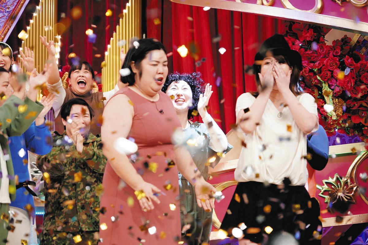 『the W』7代目”笑いの女王”は「紅しょうが」 4年連続5度目の決勝進出で悲願の初優勝:中日スポーツ・東京中日スポーツ