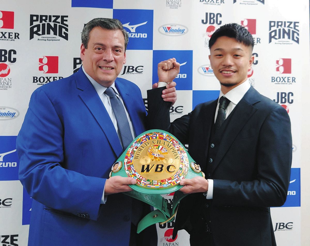 【ボクシング】世界3階級制覇の中谷潤人、WBC会長から直々にベルト贈呈「すごく光栄。『顔』と言っていただいて…」：中日スポーツ・東京中日スポーツ