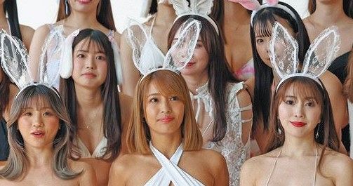 グラビアアイドル森咲智美、橋本梨菜らR・I・Pの27人が新年撮影会 ウサギ耳の水着姿披露：中日スポーツ・東京中日スポーツ