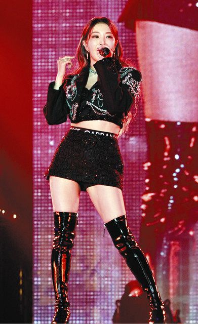 BoA 日本デビュー20周年スペシャルライブで涙 「東方神起」ユンホら駆けつける：中日スポーツ・東京中日スポーツ