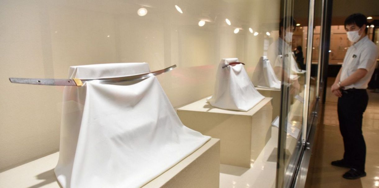 Masterpieces from Atsuta Jingu Shrine on Display：中日新聞Web
