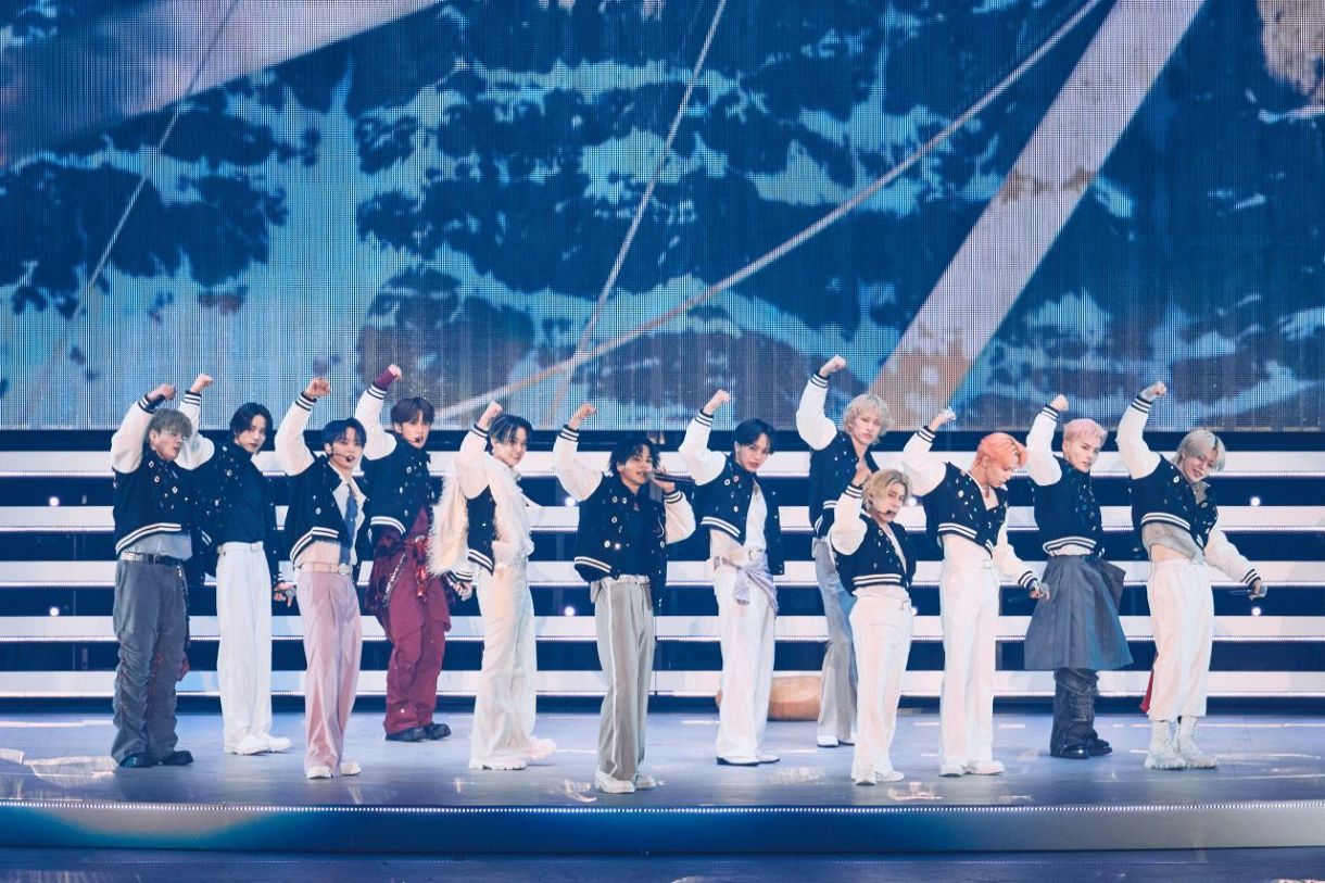 金髪のナイナイ岡村が乱入、JO1とパフォーマンス INI、ME：Iらも参戦 LAPONE合同ライブで計15万人が熱狂：中日スポーツ・東京中日スポーツ