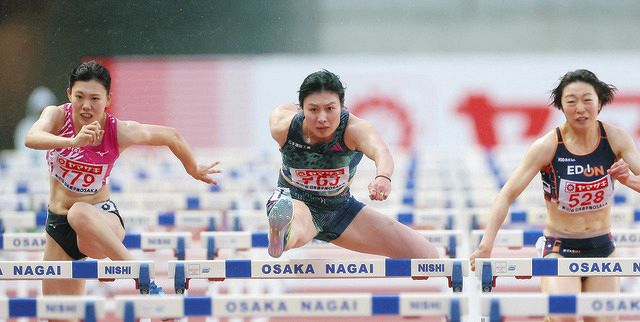 女子100メートル障害で福部真子が全体トップで決勝進出 世界切符獲得へハイレベルな争いに【陸上日本選手権】：中日スポーツ・東京中日スポーツ