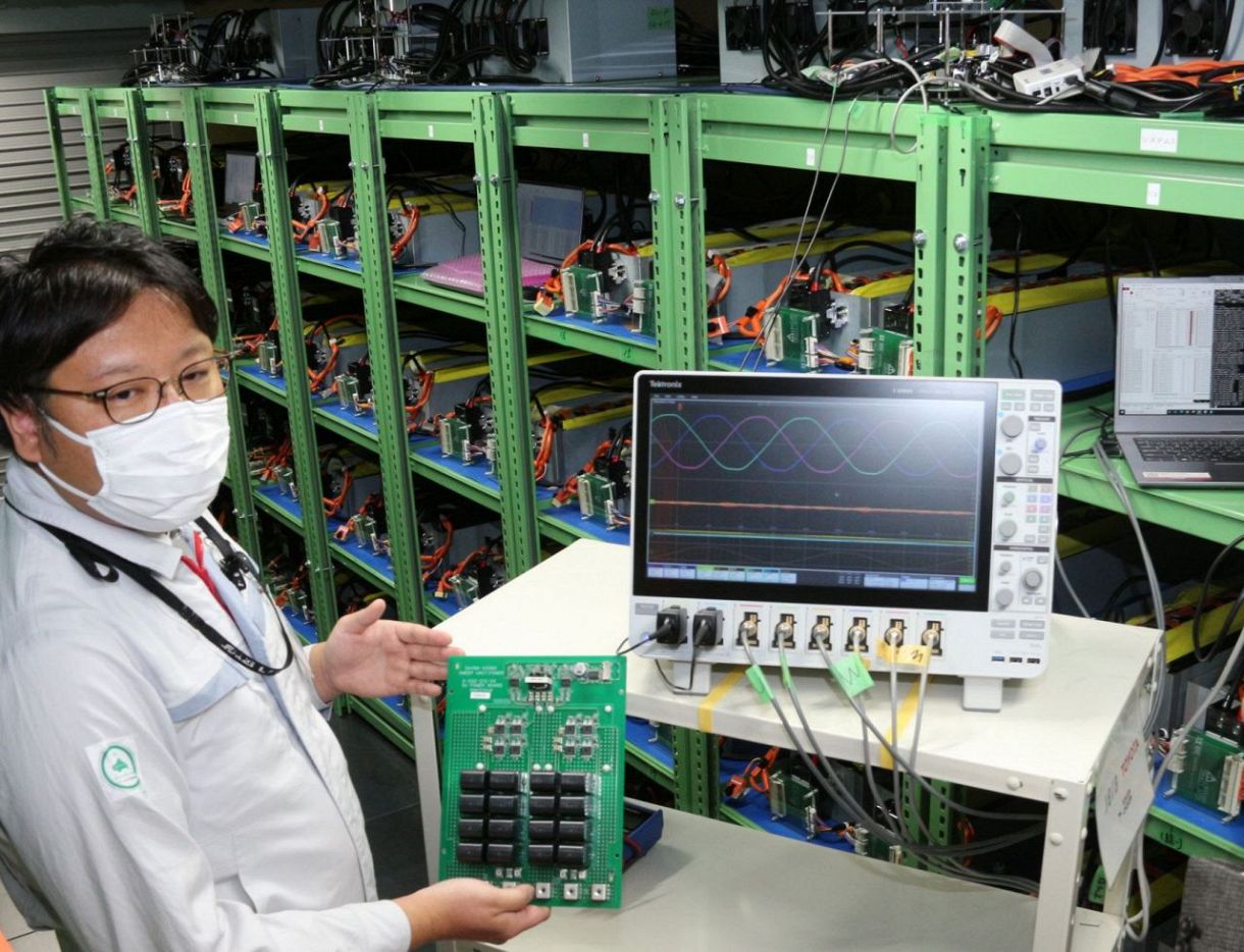 Energy Storage System to Reuse Automobile Batteries：中日新聞Web