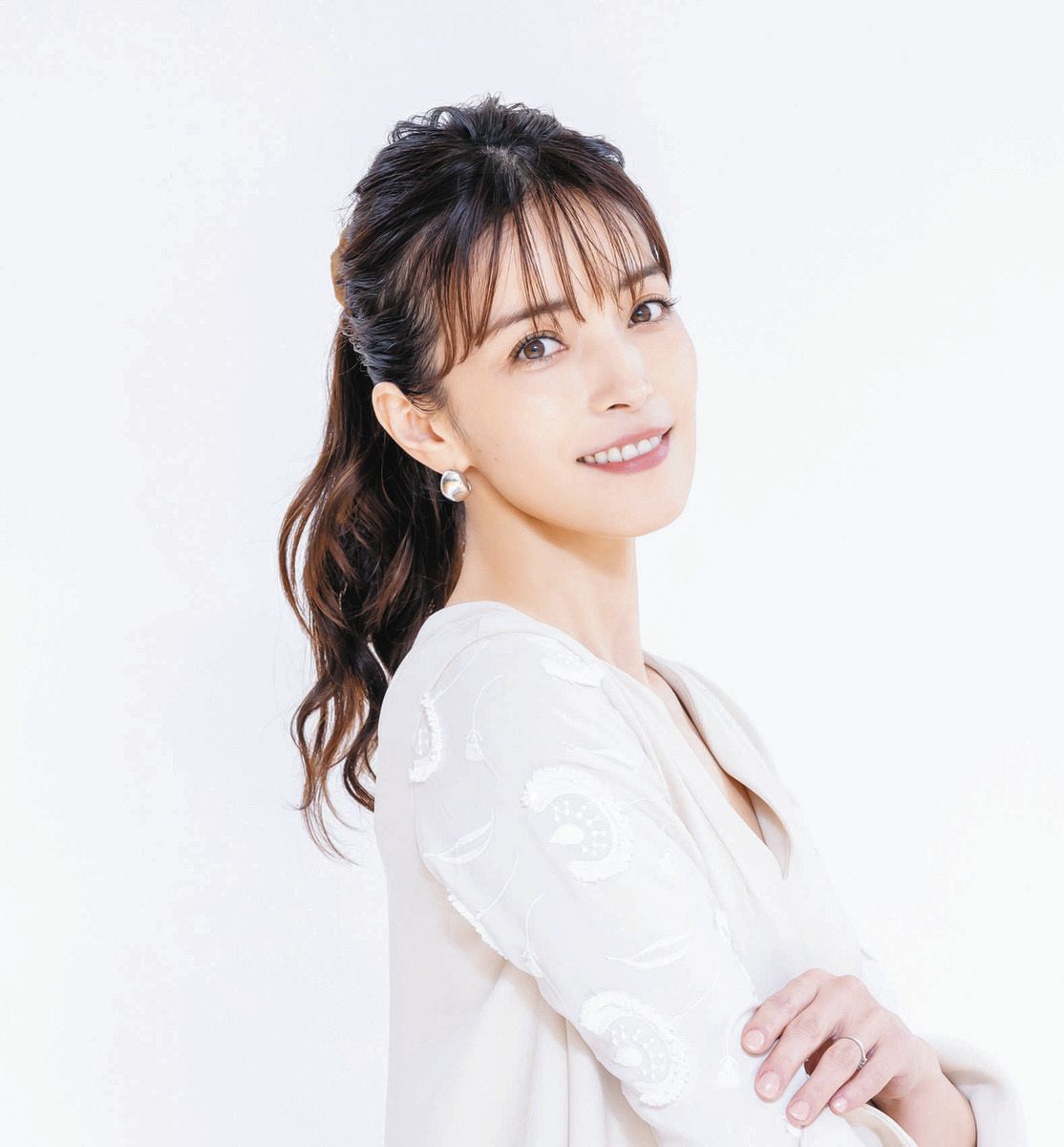 ISSA「偉大な校長でした」、MAX・NANA「生きていく術学んだ」、知念里奈「表現する楽しさ知った」、恩師・マキノ正幸さんを追悼：中日 ...