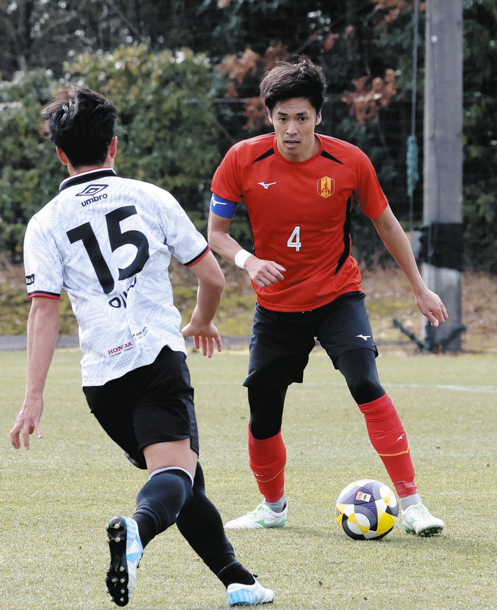 名古屋グランパス・宮大樹、体を張ったディフェンス見せる【写真複数】：中日スポーツ・東京中日スポーツ