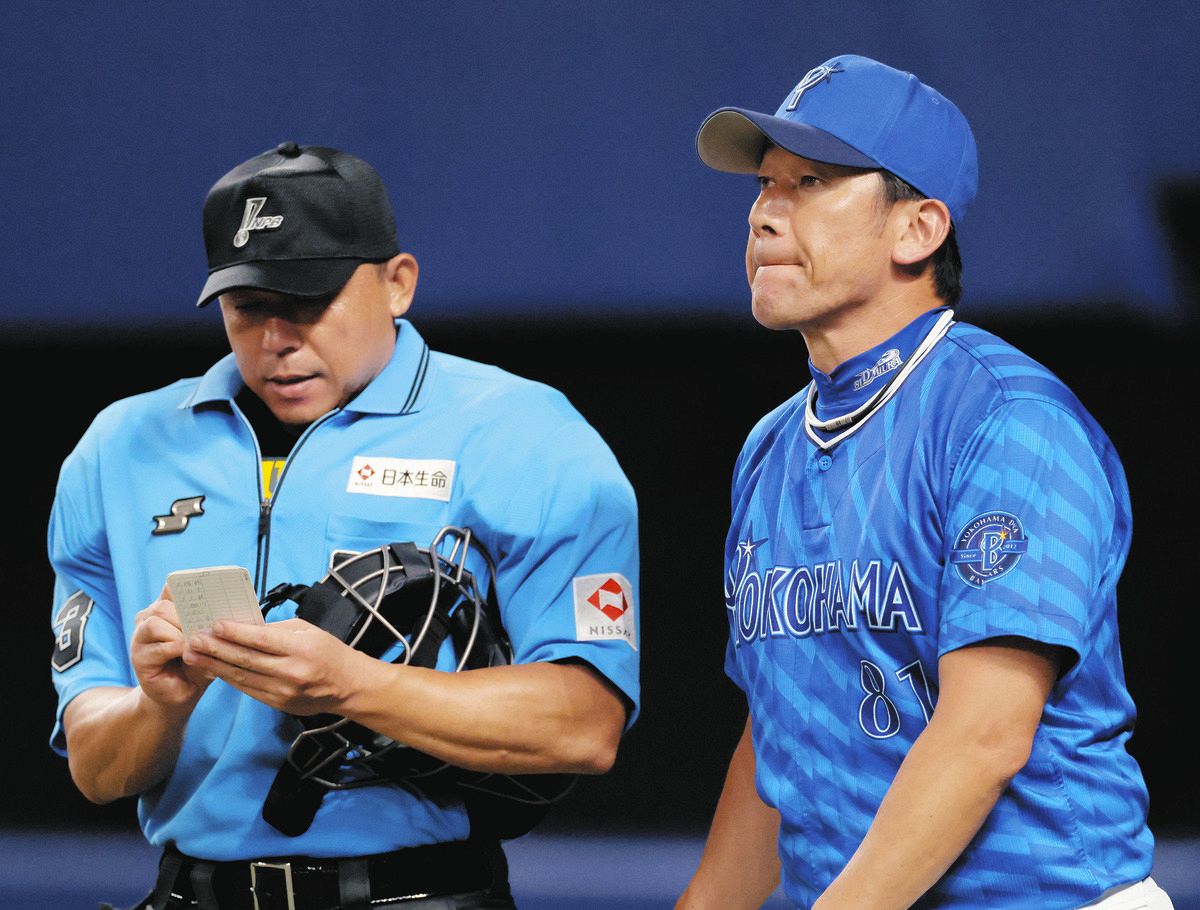 DeNA、3番手・石田裕太郎が勝ち越し打浴びる 三浦監督は「満塁でフルカウントまでいった中でのこと」と責めず：中日スポーツ・東京中日スポーツ