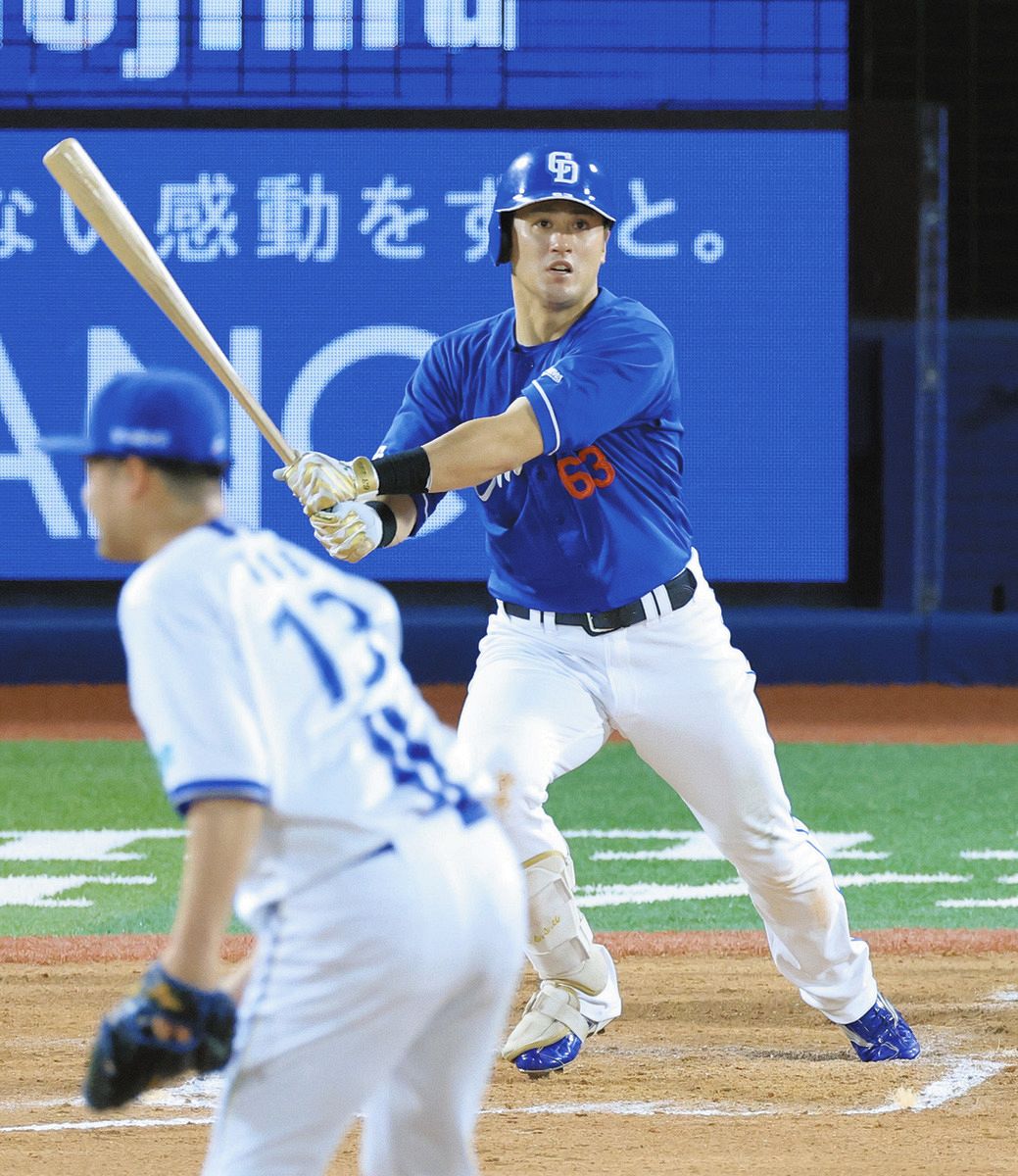 中日・板山祐太郎、7回に1点差に迫る中犠飛「とにかくランナーを返すことだけを考えて」「最低限の仕事はできた」：中日スポーツ・東京中日スポーツ