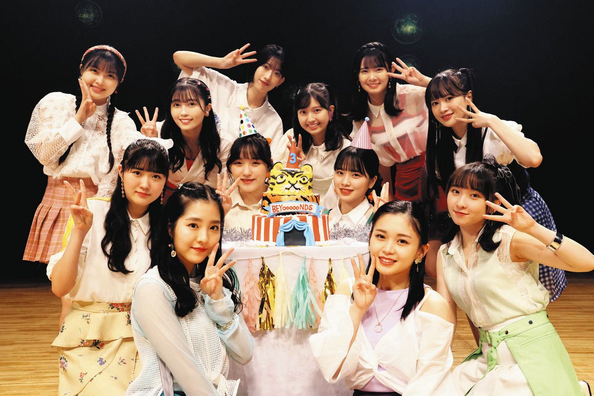 BEYOOOOONDSがデビュー3周年記念ライブ「もう3周年、まだ3周年」スタッフからケーキのサプライズ：中日スポーツ・東京中日スポーツ