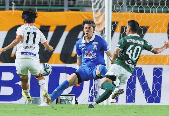 FC岐阜、J3首位の愛媛にクリーンシート しぶとい守備に手応え、茂木選手「気合が入っていた」：中日新聞Web
