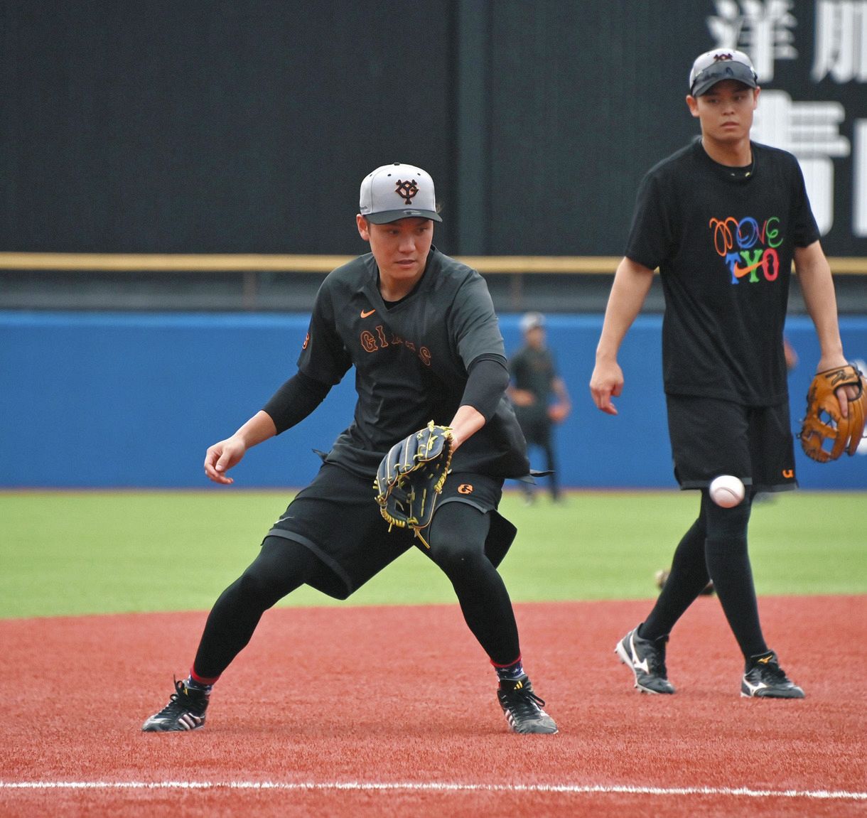 巨人・坂本勇人がプロ17年目で初の三塁スタメン出場 原辰徳監督「少しいろいろなことを考慮して」：中日スポーツ・東京中日スポーツ