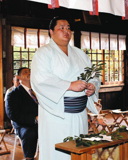 大相撲・琴桜が名古屋場所の戦勝祈願 元横綱の祖父も来た各務原の手力雄神社で:中日新聞web
