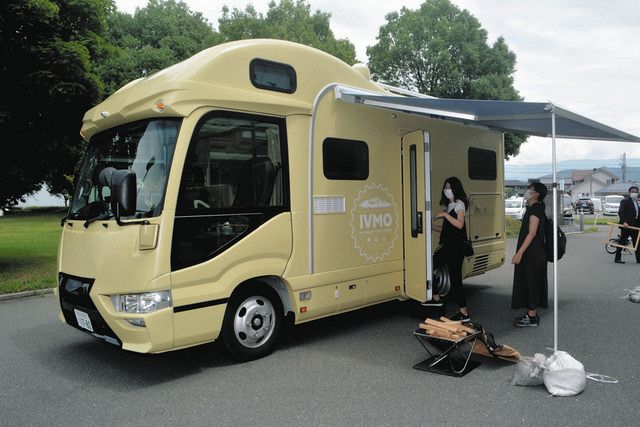 伊那市が小型バスを改造した「イブモ」導入 ワーケーション活動拠点に：中日新聞Web