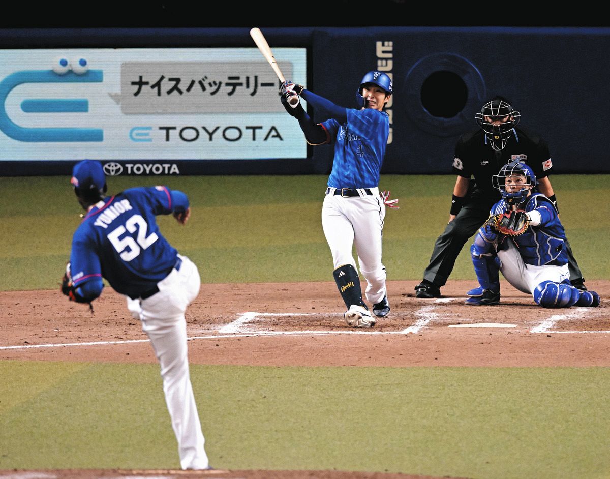 DeNA・度会隆輝が今季1号「広い球場で打ててうれしかった」中日・マルテの155キロツーシームを強振：中日スポーツ・東京中日スポーツ