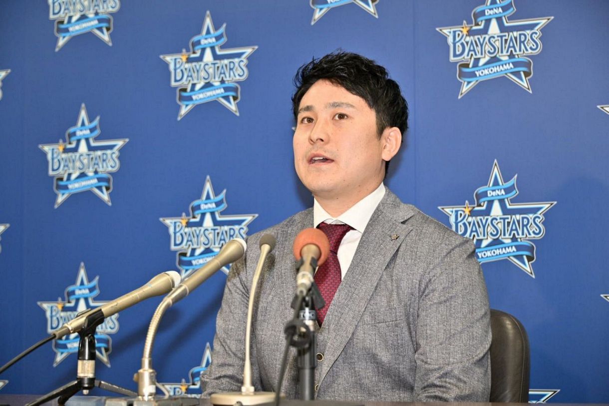 【DeNA】佐野恵太6000万円アップの1億7000万円で更改「もう一度首位打者を取りたい」：中日スポーツ・東京中日スポーツ