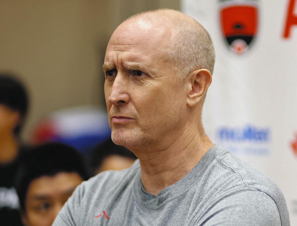 バスケ男子日本代表・ホーバス監督、初戦登録外の4人「あす使う」 ジェイコブス晶、川真田紘也、佐々木隆成、井上宗一郎:中日スポーツ・東京中日スポーツ