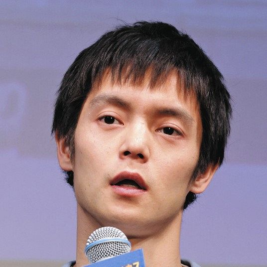 窪田正孝、妻夫木聡と”超絶イケメン2ショット”「ヴェネチアでなんて素敵な！」：中日スポーツ・東京中日スポーツ
