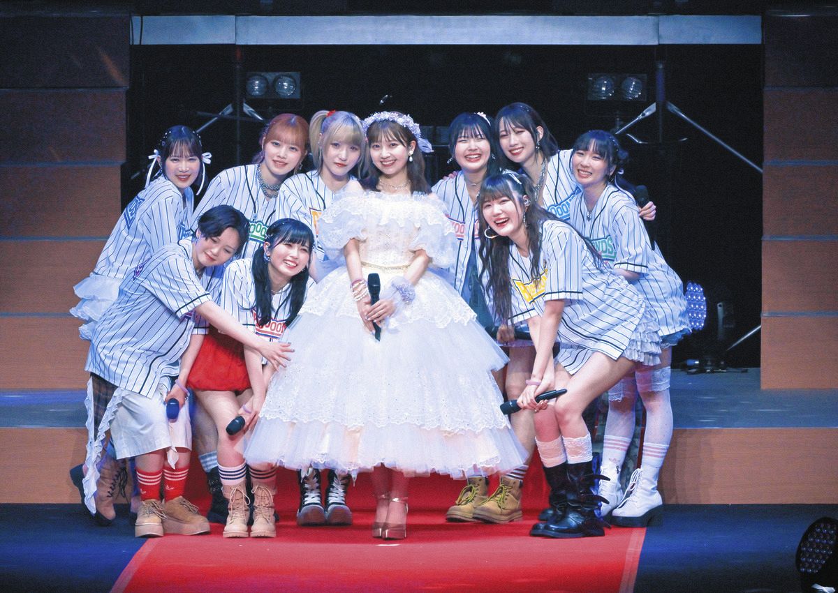 【画像】BEYOOOOONDSと山﨑夢羽 集合写真 : ハロプロちゃん情報局