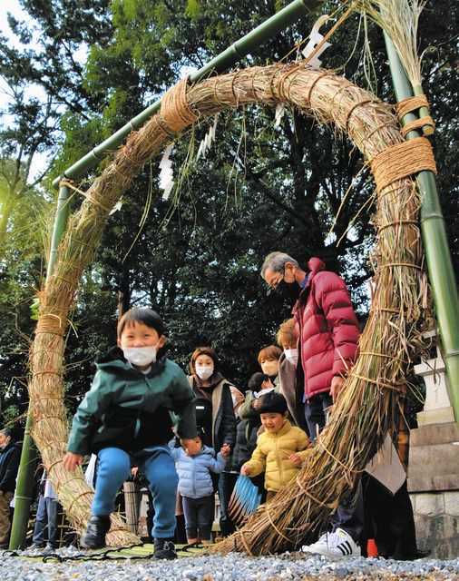 茅の輪くぐり復活 名古屋・名東区の日吉神社：中日新聞Web