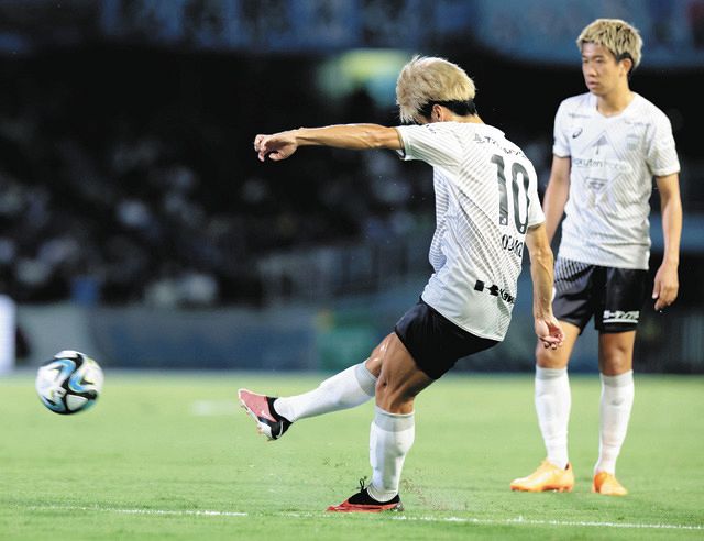 J1神戸・FW大迫勇也がFKで先制 川崎はDF大南が決定機阻止で退場し厳しい状況に【サッカー】：中日スポーツ・東京中日スポーツ