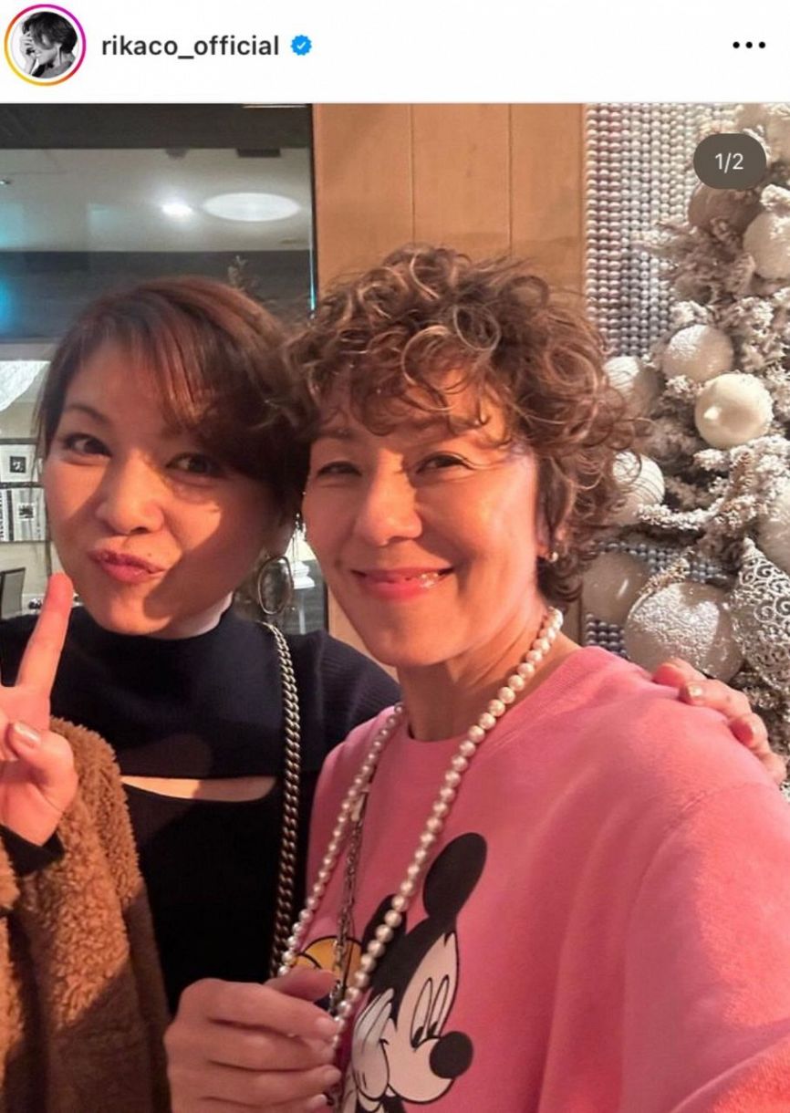【写真】RIKACO、飯島直子とのキラキラ輝く2ショット：中日スポーツ・東京中日スポーツ