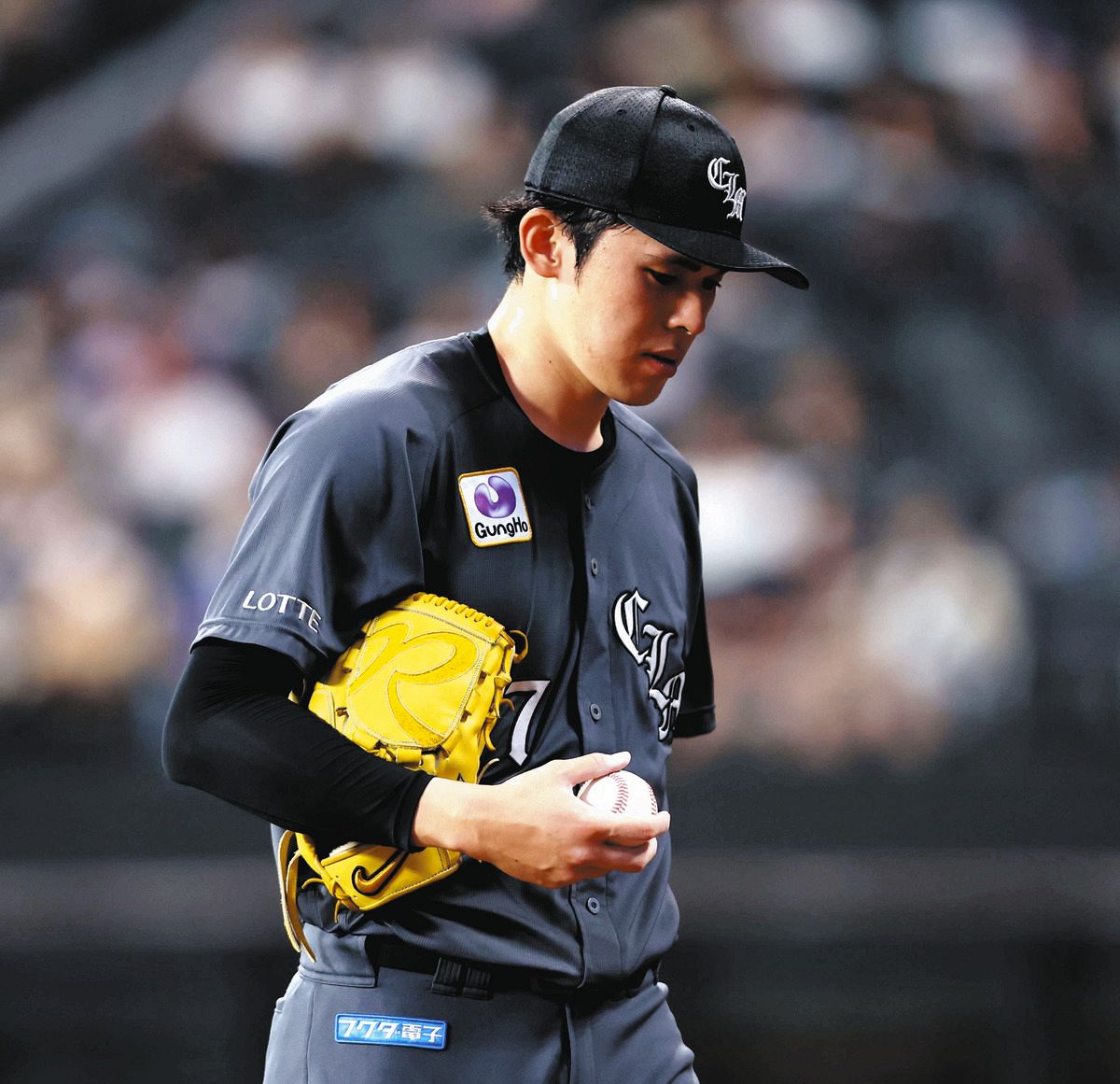ロッテ・佐々木朗希、22日・日本ハム戦に先発登板、前回登板の15日には打球を左足首付近に受け2回途中で緊急降板 ：中日スポーツ・東京中日スポーツ