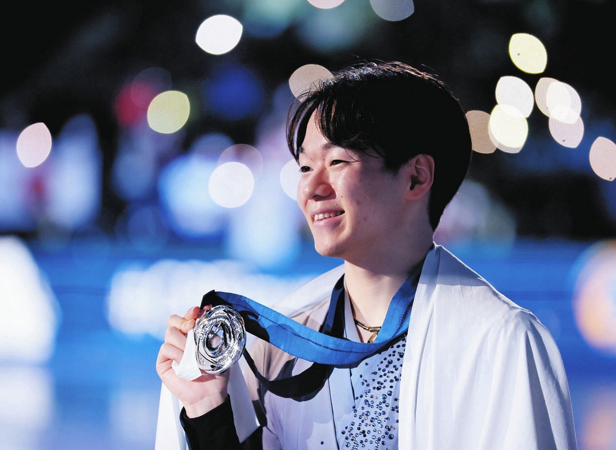 鍵山優真は合計302・41点で2年連続のGPファイナル2位 6種類7本の4回転ジャンプ成功のイリア・マリニンが逆転で大会3連覇【フィギュア ...