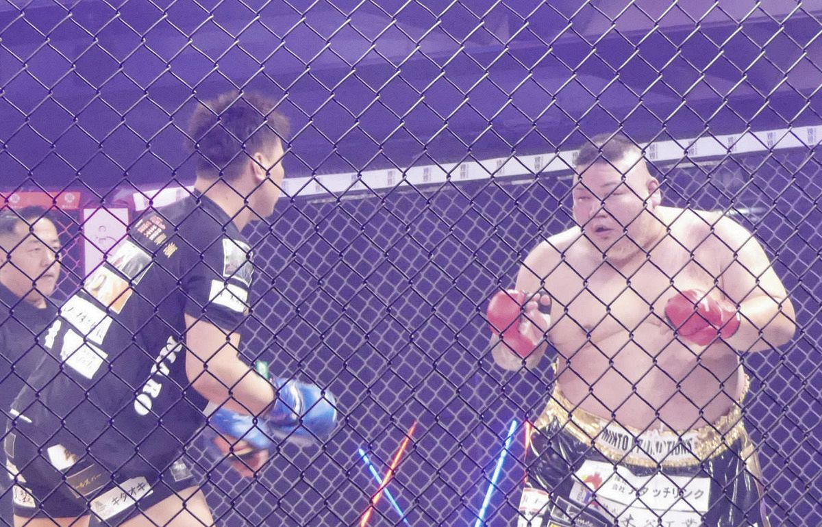 【ブレイキングダウン11】咲人―レオ戦でのレオの行為にネットで非難集中 へずまりゅうも「ルール守れないのは論外」：中日スポーツ・東京中日スポーツ