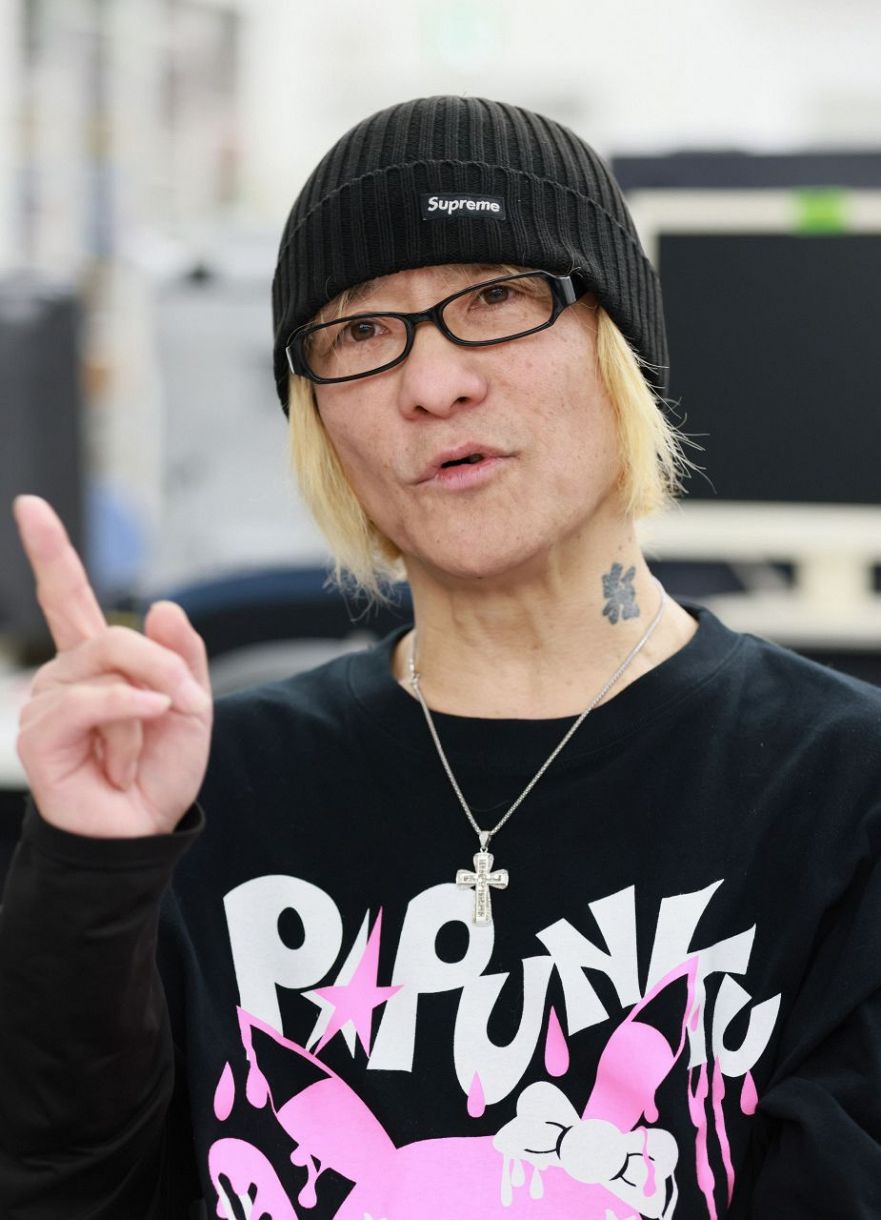 型破りのロッカー・KENZIが新キャラクター「ぴぱんくぅ」に〝変身〟 自ら着ぐるみに入り清掃活動や老人ホーム訪問も：中日スポーツ・東京中日スポーツ