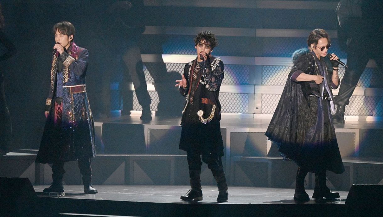 亀梨和也が舌なめずり「俺のこと興奮させろよ!!」 3年ぶり声出し解禁でテンション爆上がり Kat-tun全国ツアー横浜アリーナ公演:中日