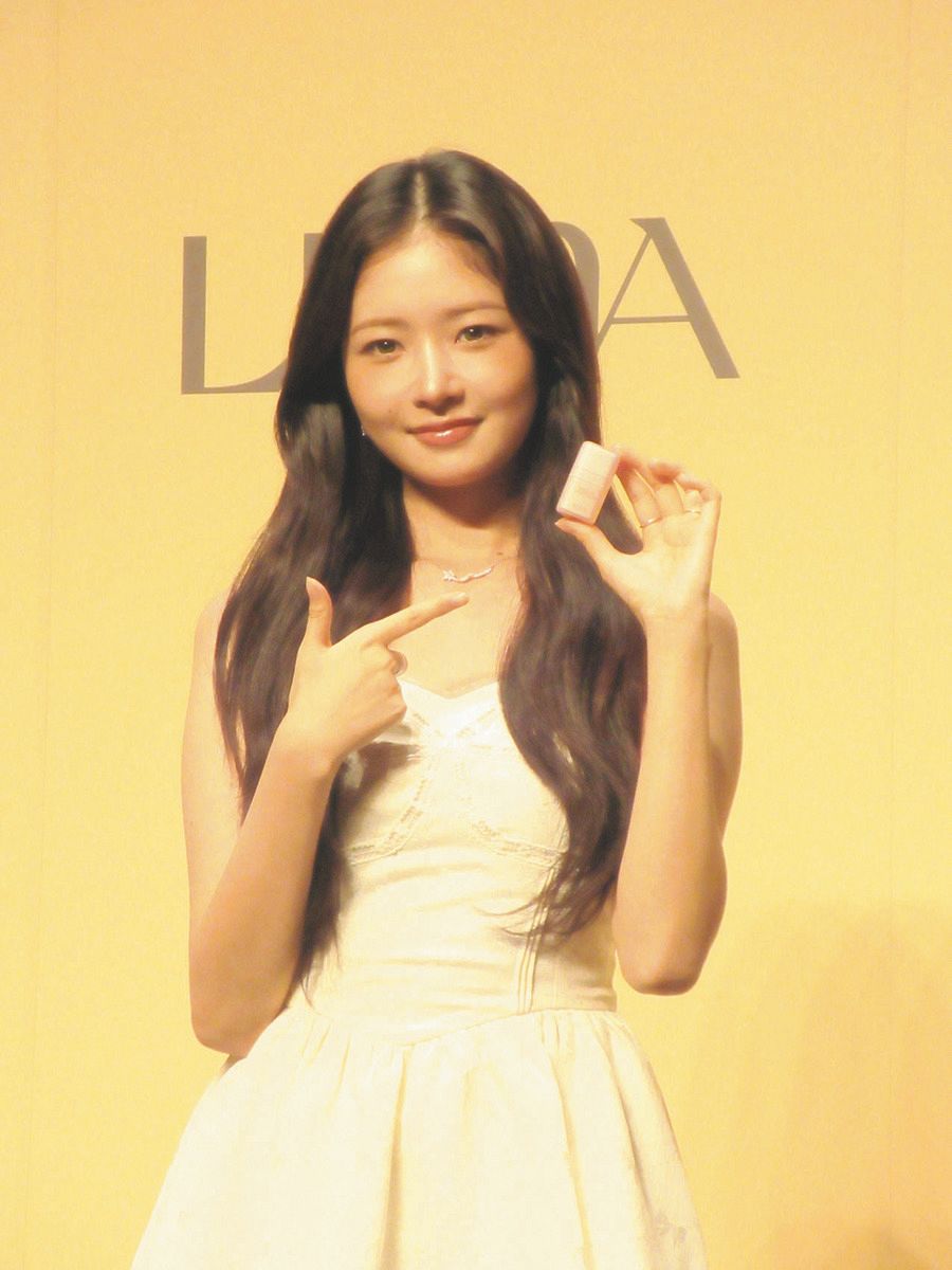 IVEのREI、自身のメークスタイル人気に「恐れ多いですがうれしい」 "REI流テク"も伝授し、「LUNA」の新感覚コンシーラーをPR：中日 ...