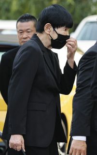 和田アキ子は「本当に音楽が好きな方でした」、田原俊彦は「すごくかわいがってもらいました」 「ケイダッシュ」グループの川村会長の通夜で