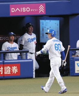 無死満塁→6球で3アウト…阪神・ハートウィグが自滅の道を脱したスイーパー ため息の中日ファンを悪夢へいざなう